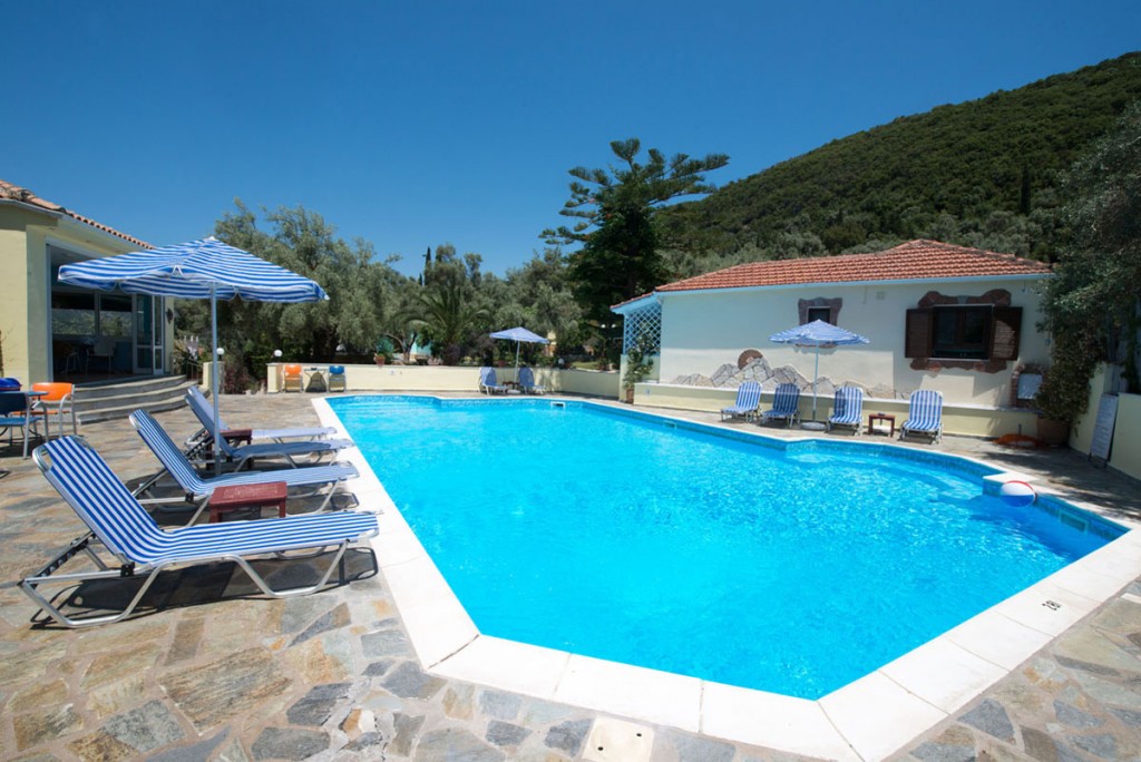 Hotel ILIOS CLUB HOTEL & VILLAS, Lefkada - 10 imagini, 11 review-uri ...